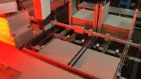 China Box Hard Cover Positioning Machine 1500pcs/h gift box Short Time Adjustment for sale