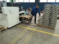 China Paper Tape For Gift Box Pasting Four Corner Machine For Wine Box Machine for sale