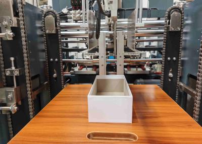 China Clothes Packaging Box Making Machine 40pcs/Min Box Length 50-350mm for sale