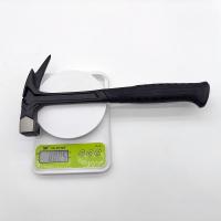 China All Steel Roofing Hammer 600g Wholly Forged Single Claw Magnetic Nail Holder Side Nail Puller Fiberglass Rubber OEM for Roofers for sale