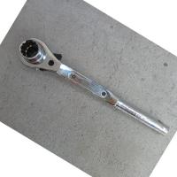 China Plastic Handle All Zinc-plated Double Ratcheting Sockets 19mm 22mm Scaffold Ratchet Spanner for sale