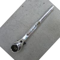 China Plastic Handle All Zinc-plated Double Ratcheting Sockets 19mm 22mm Scaffold Ratchet Spanner for sale