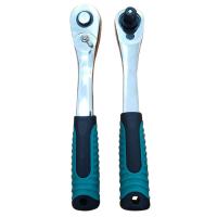 China DIN 3122 Hand Tools Square 1/2in Drive Socket 90 Teeth Ratchet Wrenches with Soft Grip Handle Screwless Design for sale