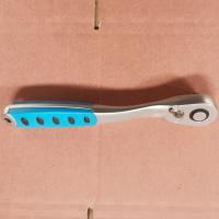 China Heavy Duty Ratcheting Wrench Cranked Handle with Soft Grip 1/2in 90 Teeth Ratchet Wrench for sale
