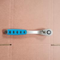 China Heavy Duty Ratcheting Wrench Cranked Handle with Soft Grip 1/2in 90 Teeth Ratchet Wrench for sale