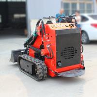 China 1950 x 1100 x 1300 mm Skid Steer Loader with 739 / 2 Engine Displacement Small Size for sale