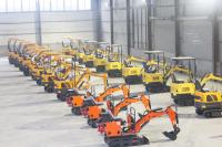 China 1100mm Chassis Width HUAQI Mini Excavator 1 Ton 2 Ton 3 Ton for Digging up to 2000mm for sale