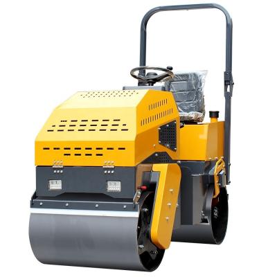 China 5.5L Fuel Tank Capacity Industrial Compactor Machine Hydraulic Vibrating Road Roller for sale