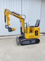 China 1000kg Mini Excavator for Easy Operation in Garden and Orchard Maintenance for sale