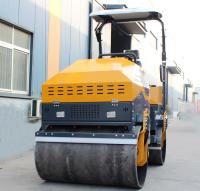 China HQ-YL1200 1-5 Ton Vibration Ride On Mini Road Roller with 120L Water Tank Capacity for sale