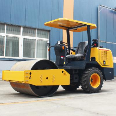 China Starting Voltage 24V Vibratory Mini Road Roller 3.5-6ton for Earth Road Construction for sale