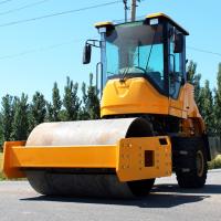 China 5 Ton 5000kg Vibratory Road Roller With Japan Engine For Small 3 Wheel Compaction for sale