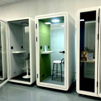 China Soundproof Booth with STC45dB Sound Insulation LED Lighting System and Wheelchair Accessible Office Pod for sale