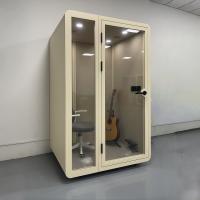 China Portable Soundproof Booth with High Sound Insulation and LED Lighting for Office Pods for sale