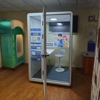 China Soundproof Booth Office Pod with STC35dB Soundproofing Customizable Laminated Glass and Built-in Ventilation System for sale