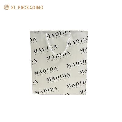 China XL Packaging Custom Packaging Factory Custom White Reusable Shopping Bag Customized Luxury Christmas Packaging Gift Bags art Paper Bags for sale