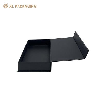 China Black Folding Cardboard Magnetic Box for Apparel & T-Shirts for sale