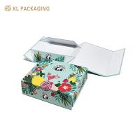 China Customizable Eco-friendly Foldable Magnetic Closure Gift Box with Gold Foil for Luxury Packaging for sale
