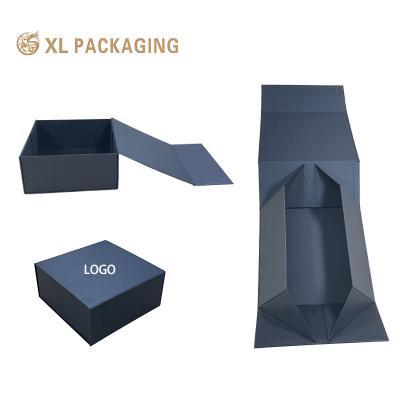 China Kraft Paper Foldable Magnetic Closure Paper Box for Apparel & Skincare Sets for sale
