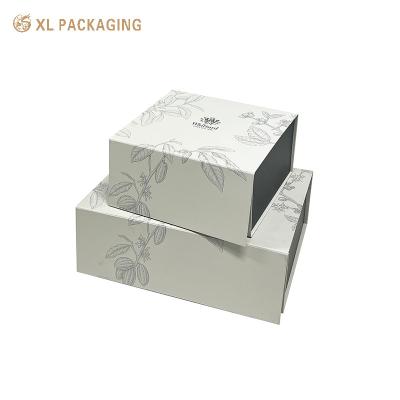 China Luxury Collapsible Tea Gift Box with Silver Foil Logo Flat-Pack Foldable Packaging Box for Tea Bags, Tea Tins & Coffee Sachets for sale