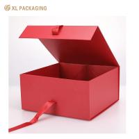 China Custom Printed Luxury Magnetic Gift Box with Foldable Design and Ribbon for Clothing & Skincare for sale