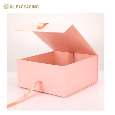 China Pink Collapsible Folding Rigid Paper Packaging Box with Magnetic Closure for Skincare and Luxury Gifts for sale