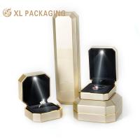 China Jewellery Packing Jewelry Box Set Necklace Case Handmade Luxury LED Light Jewelry Pendant Box for sale