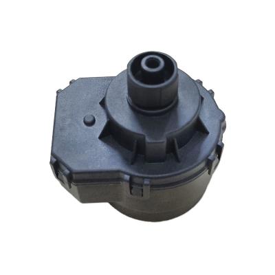 China 3-Way Booster Circulation Pump Motor 60W AC 110V for Water Heater Upward-Facing Ports for sale