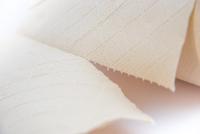 China Water Absorbing Dust-free Kitchen Towel Tissue Big Roll Towels Kitchen Paper Towel for sale
