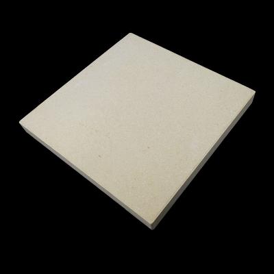 China 1.2-1.5cm Pizza Stone With High Durability And Customizable Design for sale