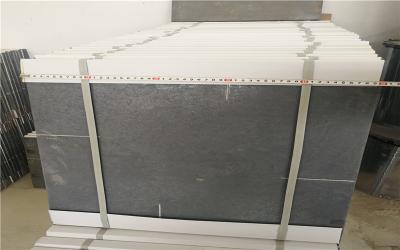 China Heat Stability White Silicon Carbide Kiln Shelves Oxidation Resistance for sale