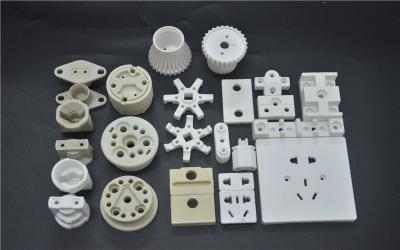 China High Insulation Glazed Aluminum Oxide Ceramic Smooth Surface Customized Size for sale