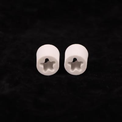 China 18-20 KV/mm Alumina Ceramic with High Dielectric Strength and Density of 3.75-3.9g/cm3 for sale