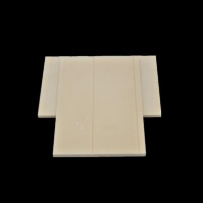 China Density 3.75 3.9 g cm3 high temperature alumina ceramic plate tensile strength 200 400 MPa suitable for thermal resistant equipment and components for sale