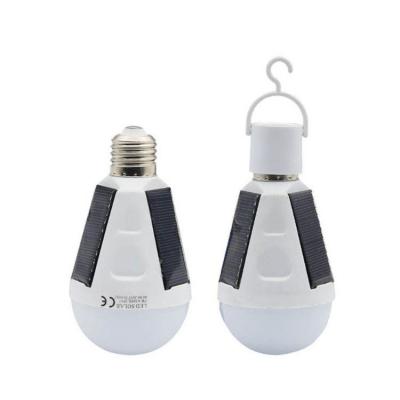 China High Performance LED Solar Emergency Charging Lamp IP65 396lm for sale