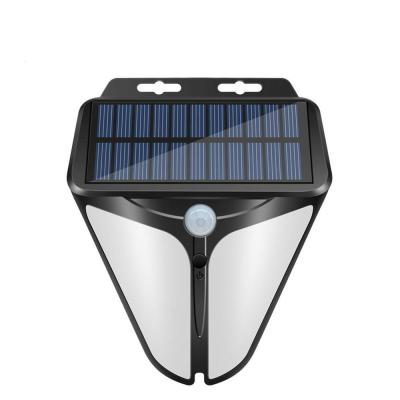 China Garden IP65 Solar Powered LED Wall Light Intelligent Human Body Induction Eagle Eye Light 6000K for sale