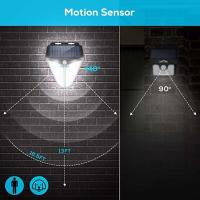 China Garden IP65 Solar Powered LED Wall Light Intelligent Human Body Induction Eagle Eye Light 6000K for sale