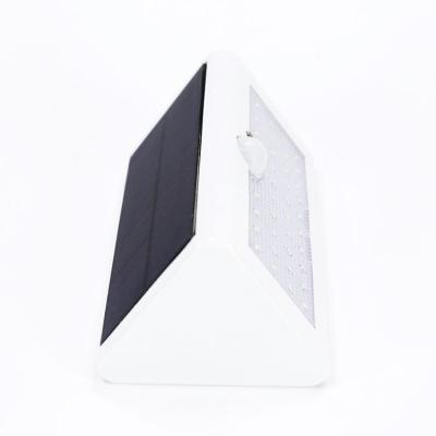 China IP65 Solar Cool White Outdoor Wall Lights Waterproof Easy To Install 4W for sale
