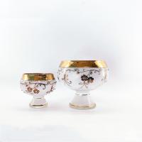 China Modern Large Glass Fruit Bowls With Piled Flower Pattern for sale