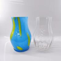 China Customized Glass Vase Lead Free Crystal Glass Flower Vase For Elegant Home Decor for sale