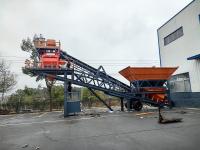 China Dry Mobile Concrete Batching Plant Portable Mini for sale