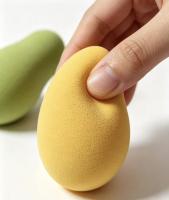 China Mango Shaped Beauty Sponge Hydrophilic PU 42mm*72mm Ergonomic Makeup Blender for sale