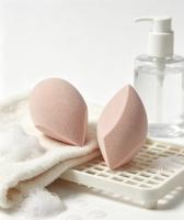 China 40mm*60mm Beauty Blender Sponge Heart Dual Cut With Hydrophilic PU Foam for sale