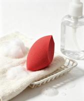 China Olive Two Cut Red Beauty Sponge 40mm*65mm Red Makeup Sponge For Wet & Dry for sale