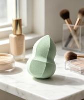 China Hexagonal Gourd Beauty Sponge 40mm*60mm Flawless Makeup Sponge for sale