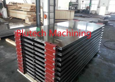 China Custom Multi Daylight Hot Press Platen 1300x2500mm for Paper Cardboard Thermal Oil Heating for sale