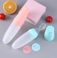 China Silicone Squeeze Baby Feeding Bottle Food Rice Cereal Feeder Baby Water Bottles With Spoonn Baby Food Feeder spoo for sale