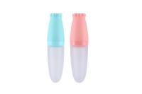 China Silicone Squeeze Baby Feeding Bottle Food Rice Cereal Feeder Baby Water Bottles With Spoonn Baby Food Feeder spoo for sale