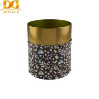 China Luxury Large Food Grade Gift Round Tin Can Custom Design Metal Packaging for Biscuits Cakes for sale