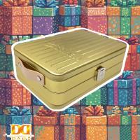 China 2025 Christmas Food Grade Gift Box Snack Cookie Toy Tin Box with PU Handle and Lock for sale